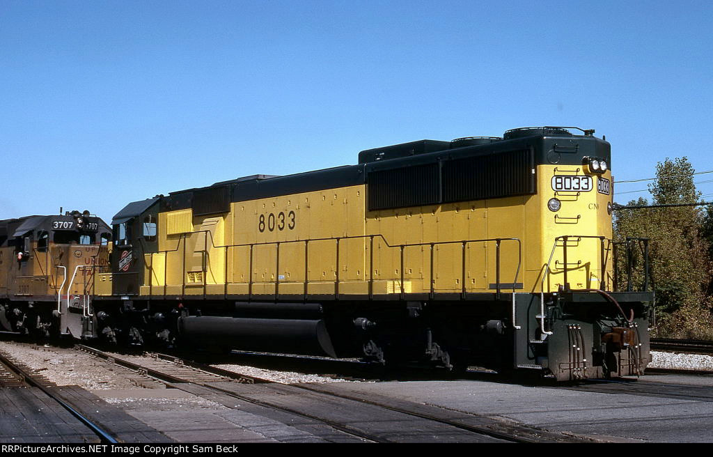 CNW 8033--SD60